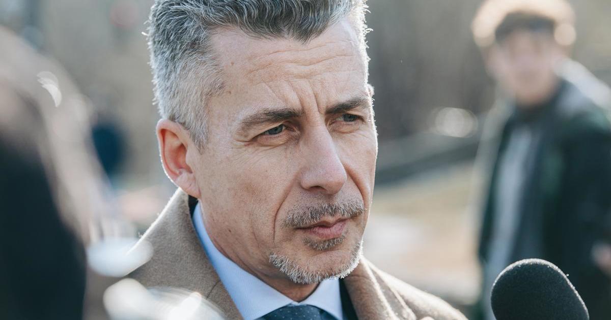 Hírklikk - Rákay Kálmán/Philip kapta a feladatot, hogy megvédje Orbánt