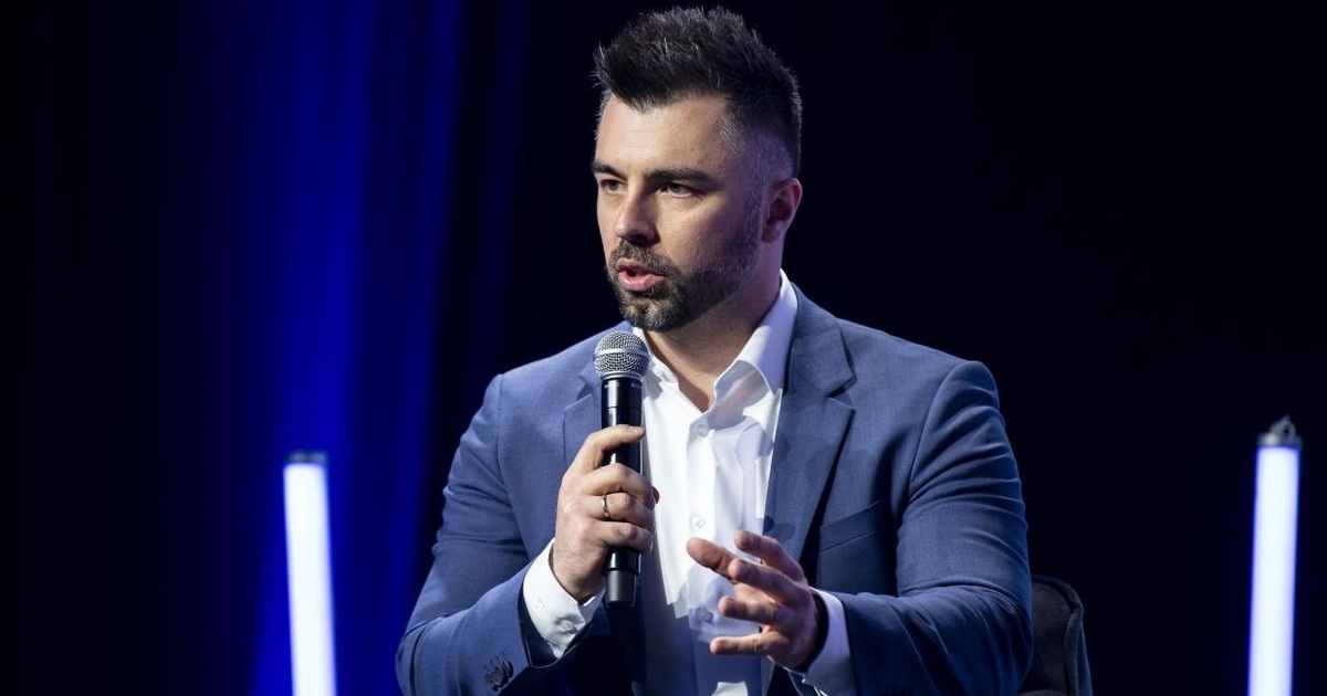 Hírklikk - Tisza Párt: Kulja András az ENSZ főtitkárával találkozott