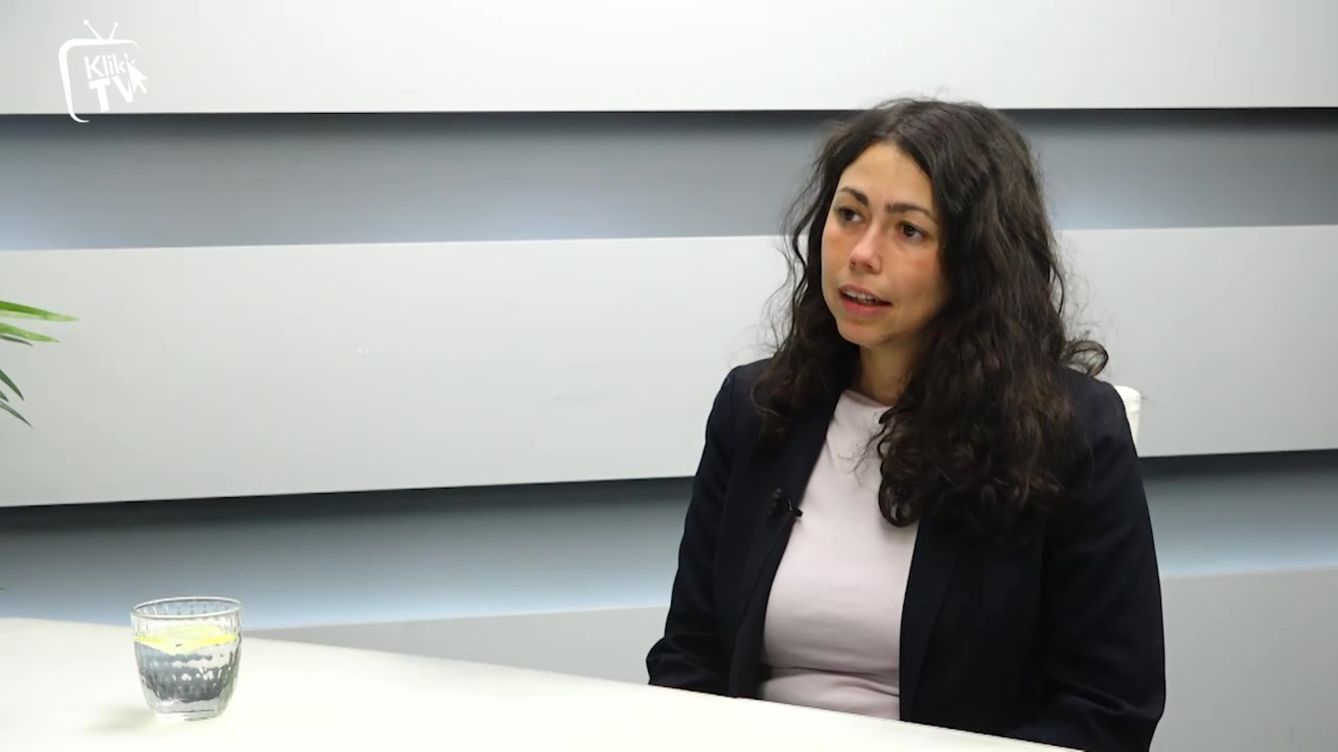 Hírklikk - Virág Andrea: ha nem fog össze az ellenzék, akkor a most ...